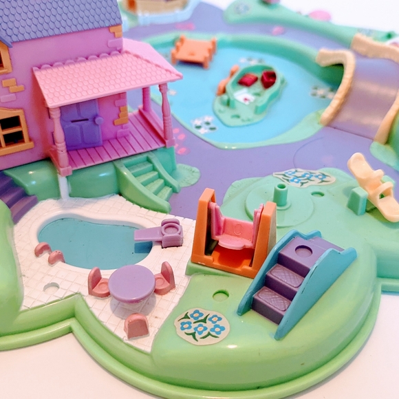polly pocket | Toys | Vintage Bluebird Polly Pocket Beach House Resort ...